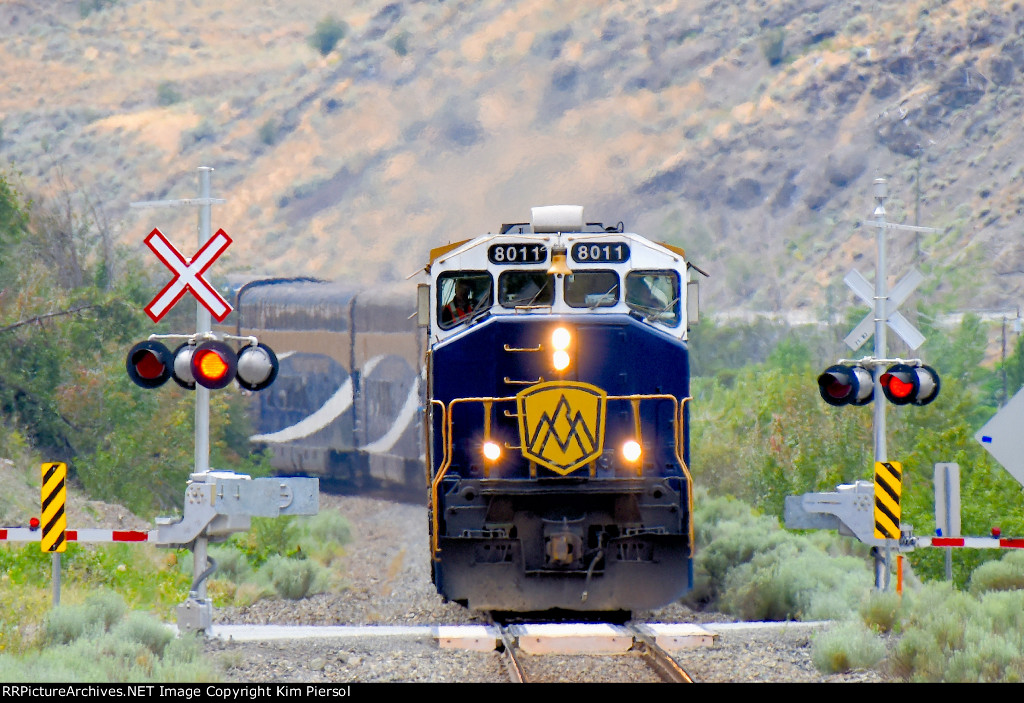 RMRX 8011 "Rocky Mountaineer"